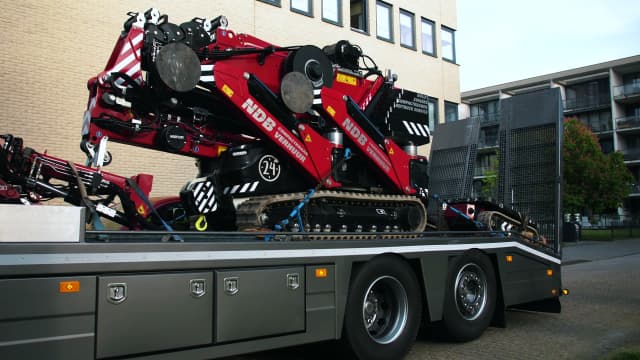 Hoeflon C30e » Spinkraan met brute kracht tot 9000kg